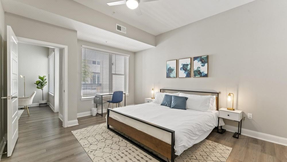 Modern 2br King Bed Suite Fast Wifi 8 Min To Dt - Austin