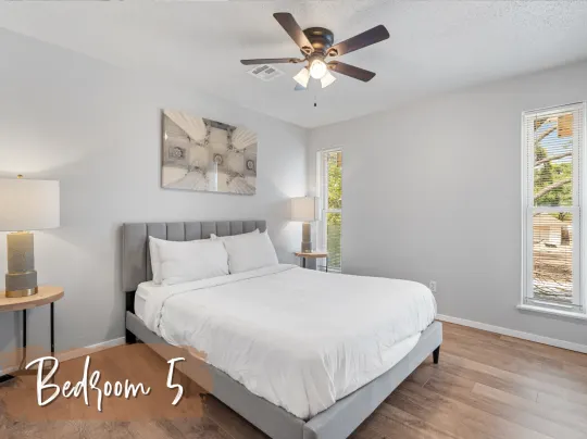 Charming Multi-level Retreat With Spacious Layout - Delightful Escape - Yukon