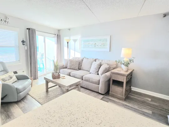 Breathtaking Gulf Views And Spacious Balcony - Serene Coastal Haven - Foley, AL