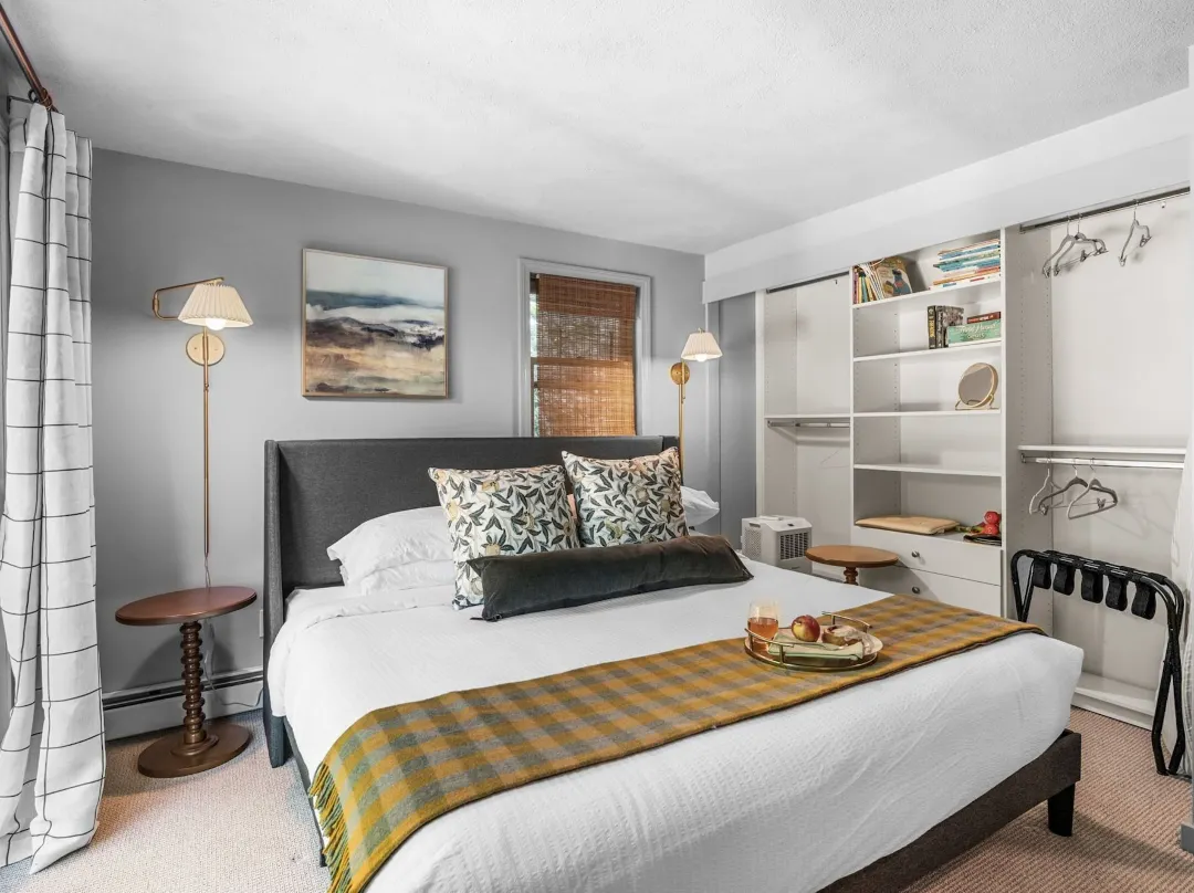 The Ipswich Inn - Manchester-by-the-Sea, MA