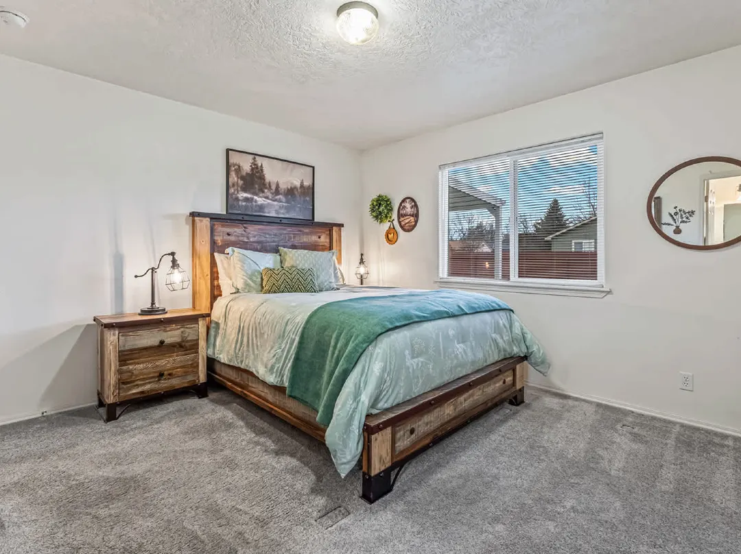 Cozy 3br Nampa Home • Spacious Yard + Smart Tv - Nampa, ID