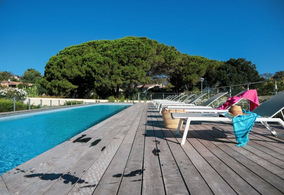 Caladea Locations de Vacances 5 étoiles, Piscine chauffée,Porto-Vecchio ...