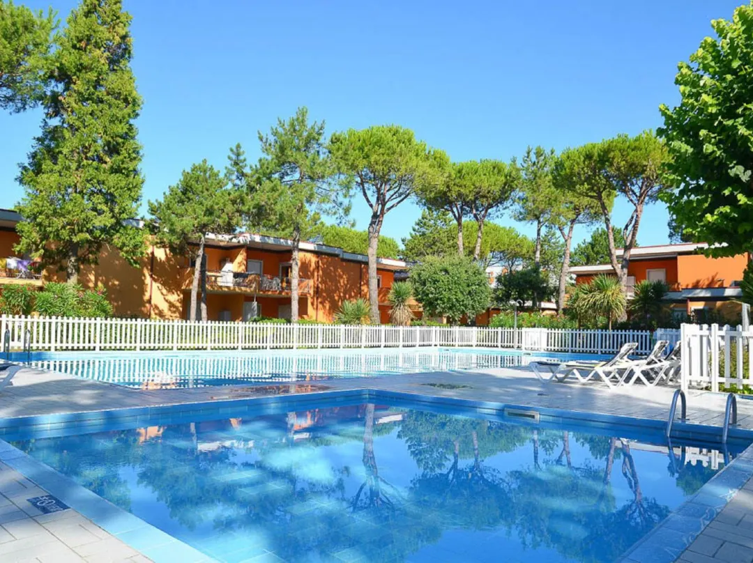 Grande Villaggio Ristrutturato Con Piscina - Bibione