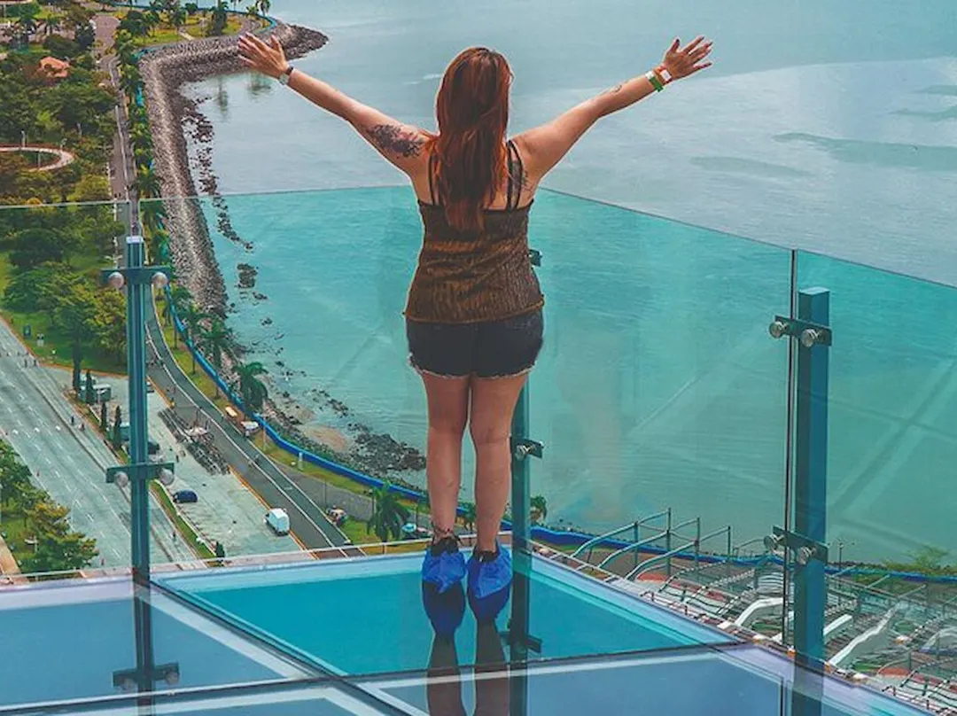 Disfrute De Una Estancia Con Sofá Cama, Piscina Y Gimnasio En La Azotea – Avenida Balboa, Junto Al - Panama City