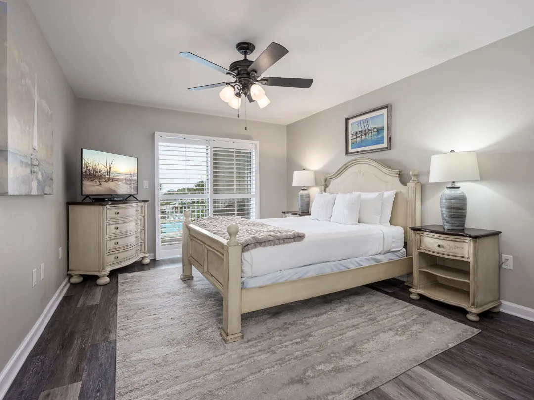 Balcony With Gulf Views And Custom Closet - Stunning Coastal Retreat - Miramar Beach, FL