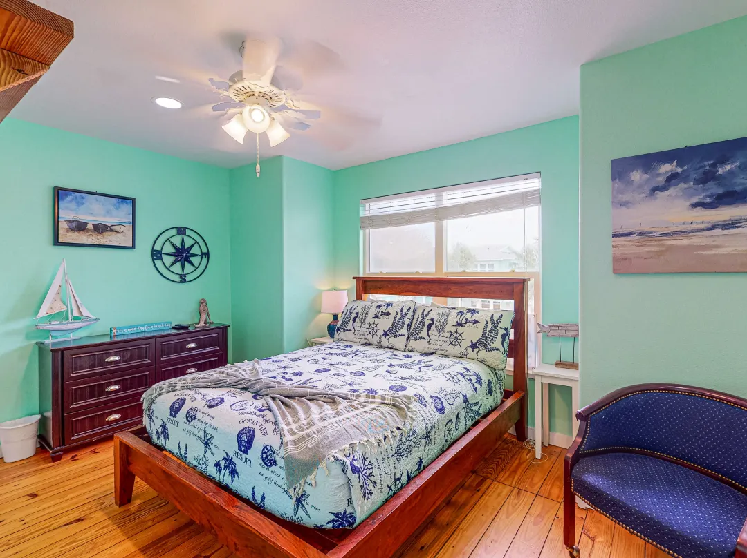 Located In Town, Close To Beach, Shared Pool, Pet Friendly, Golf Cart Access - Port Aransas, TX