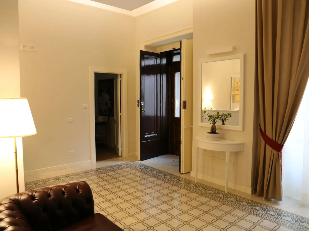 Dimora Delle Arti - Camere E Suites - Nápoles