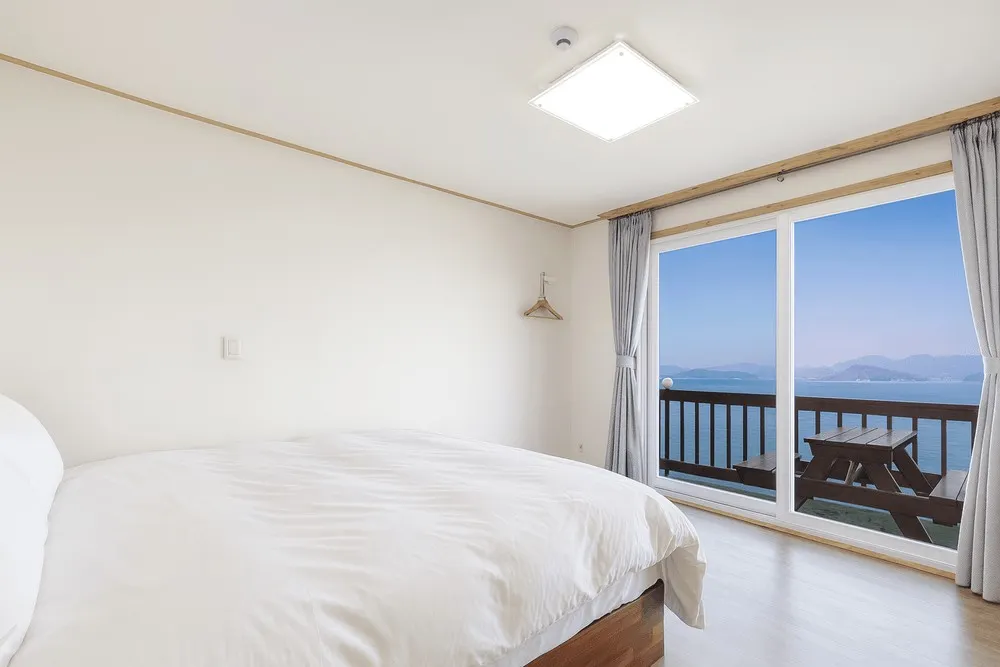 Yeosu Geumo Island Village Pension - Yeosu-si