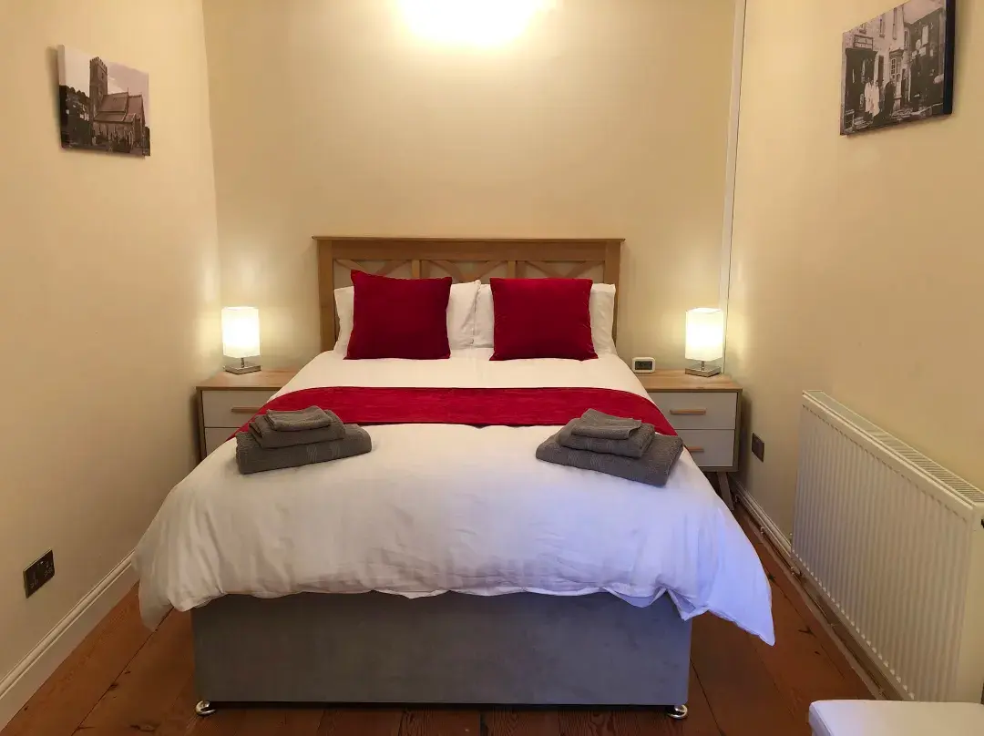 Idyllic Location, Stunning Views, Relax & Refresh In Peace & Comfort - Carmarthenshire