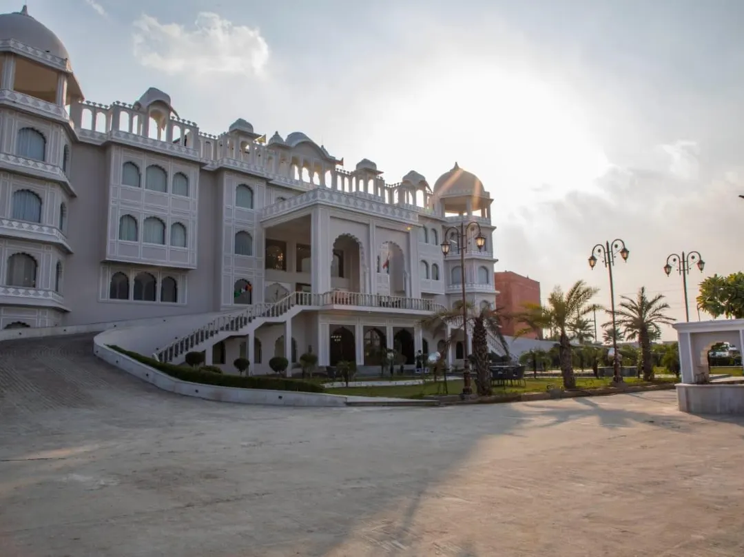 Indralok Palace Hotel & Resort - Morena