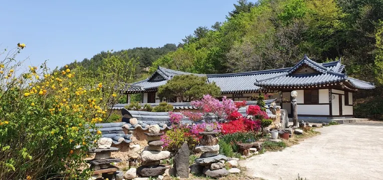 Gangneung Wangsangoal Hanok Pension - Gangneung-si