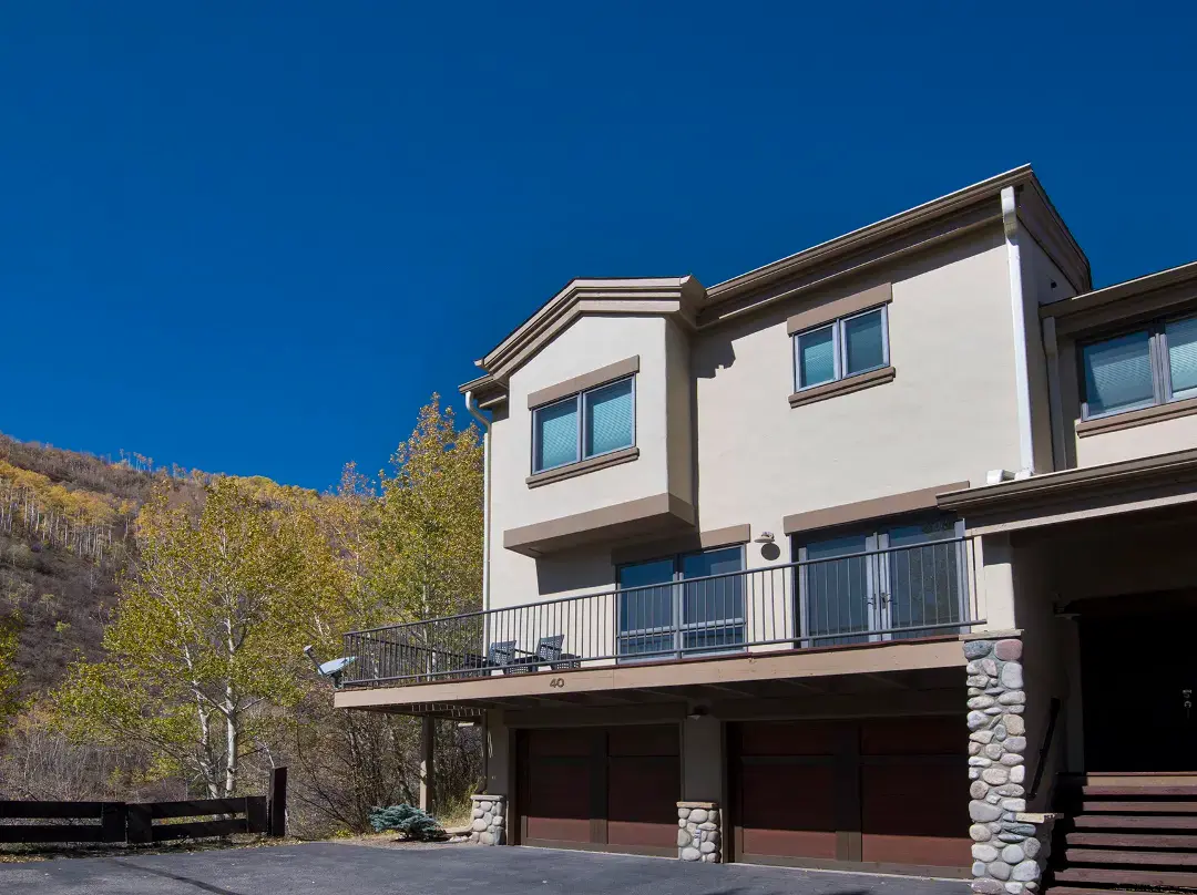 Spacious Tree-house Feel And Scenic Views - Luxurious Mountain Haven - Vail, CO