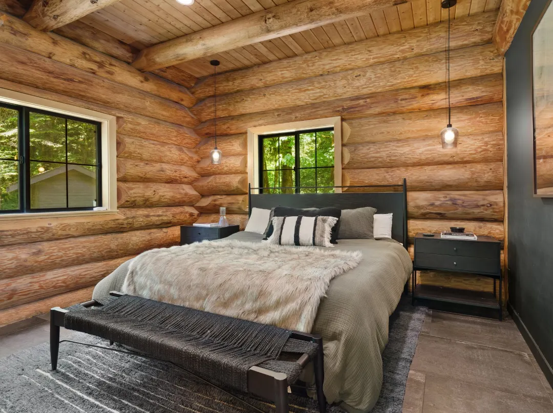 Secluded Riverfront Access And Stunning Design - Exquisite Mountain Retreat - Glacier, WA