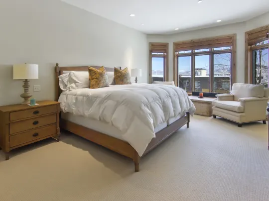 Ski-in Ski-out Access And Balcony - Stunning Mountain Retreat - Snowbird, UT