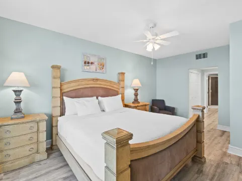 Majestic Beach 2-1704 - Panama City Beach, FL