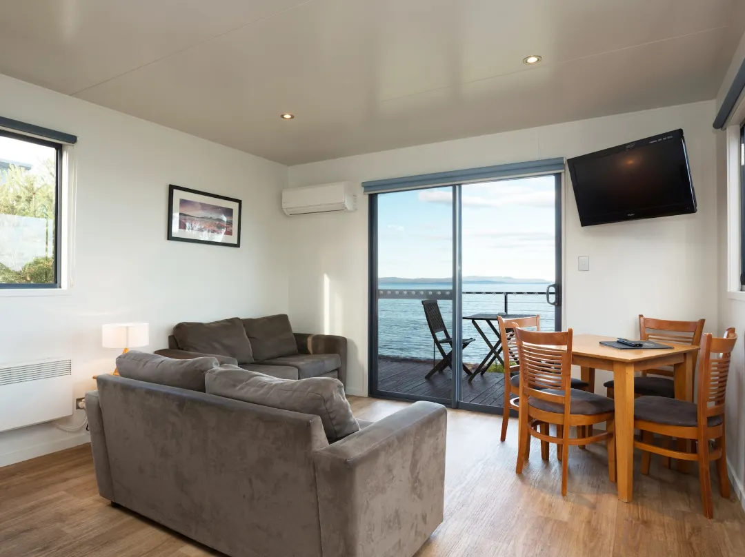 Swansea Beach Chalets - Swansea
