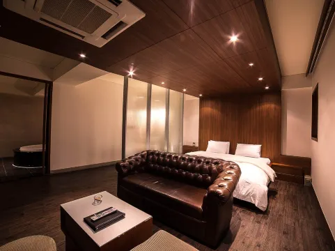 Sangbong May - Seoul