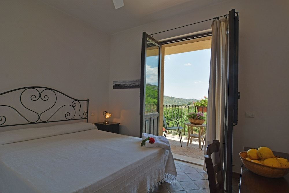 Il Casale Delle Rose - Sicily