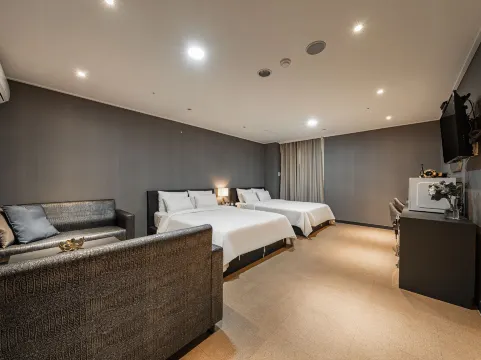 Dongtan Hotel Amor - Hwaseong