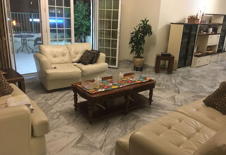 Living Room Loft Amman | Bryont Blog