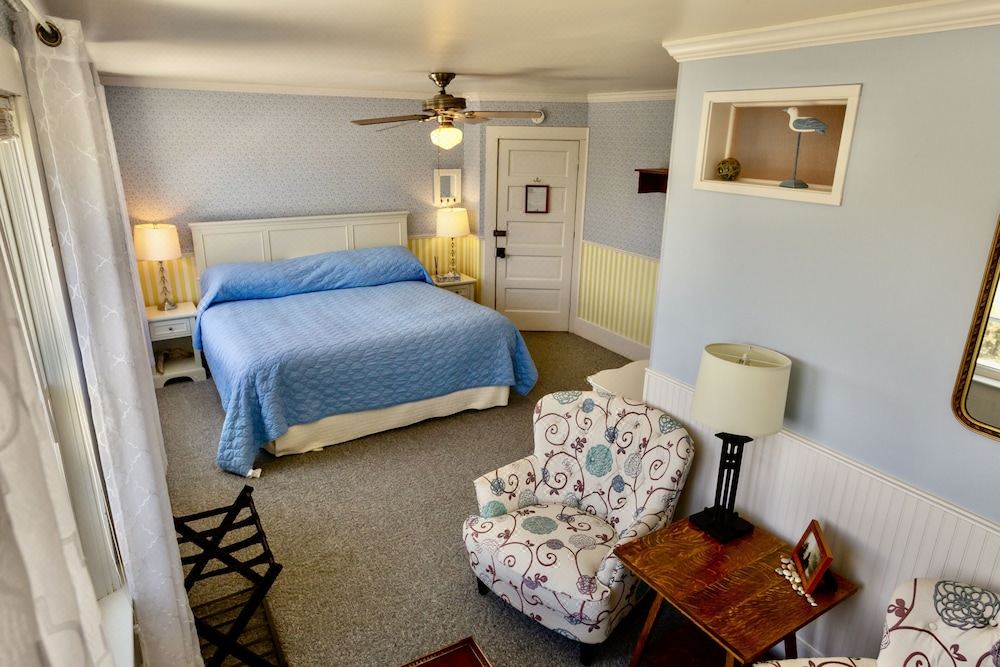 The Historic Requa Inn - Klamath, CA
