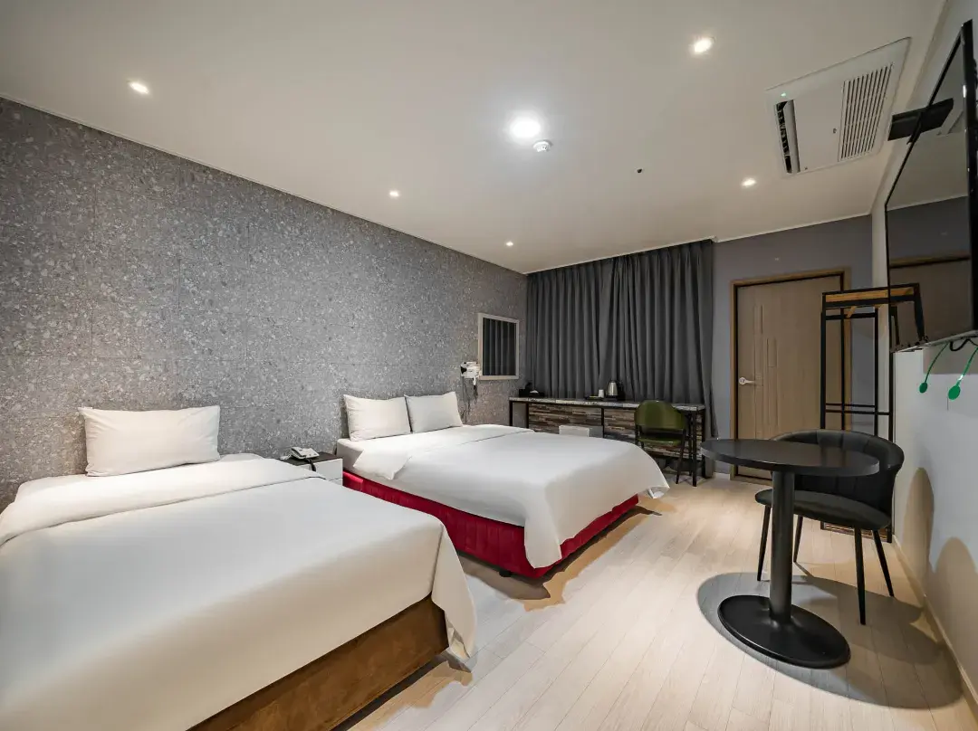 Andong Queen Hotel - Andong