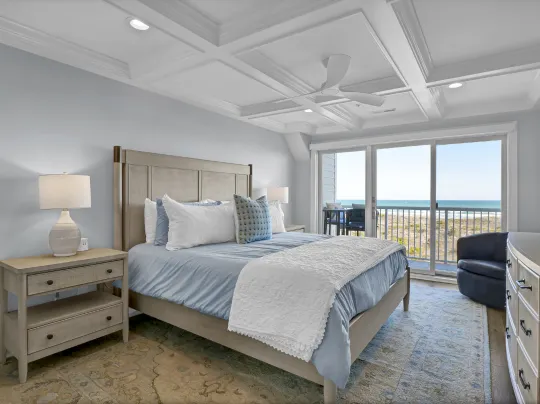 Oceanfront Deck And Resort-style Amenities - Luxurious Coastal Escape - Wrightsville Beach, NC