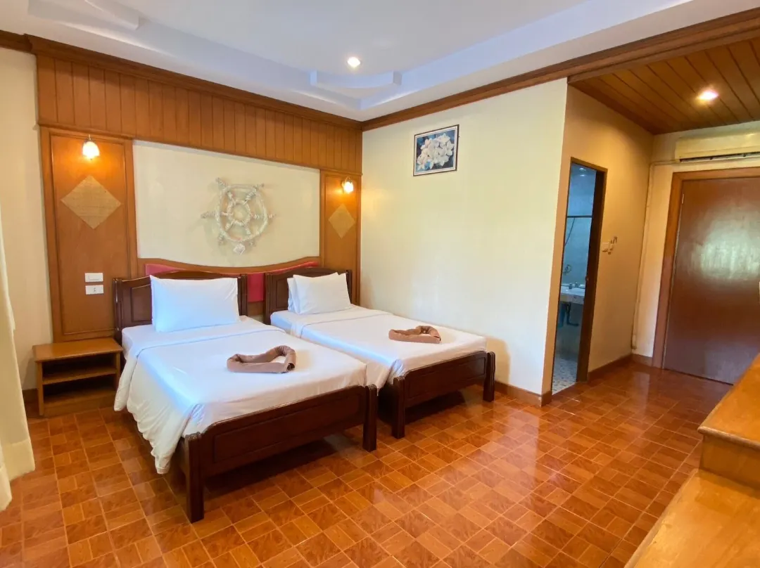 Phi Phi Don Chukit Resort - Ko Phi Phi Don