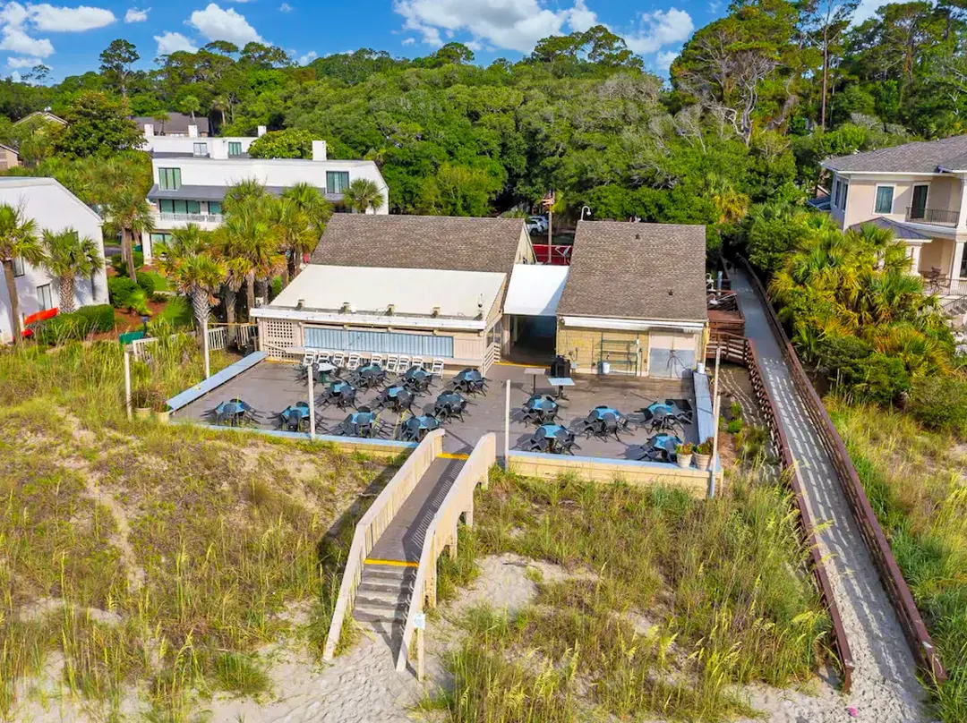 Private Deck And Resort Amenities - Stunning Coastal Chic Retreat - Hilton Head Island, SC