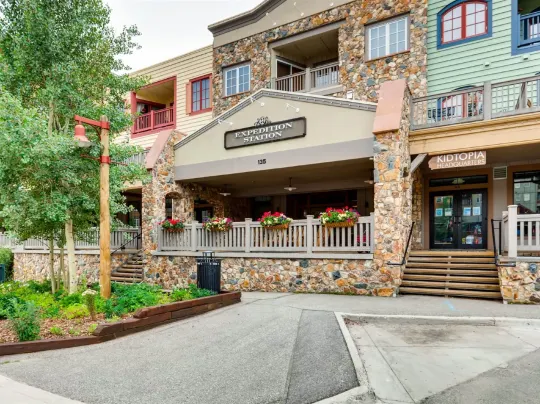 Slope Facing Patio And Premier Resort Amenities - Charming Getaway - Keystone, CO