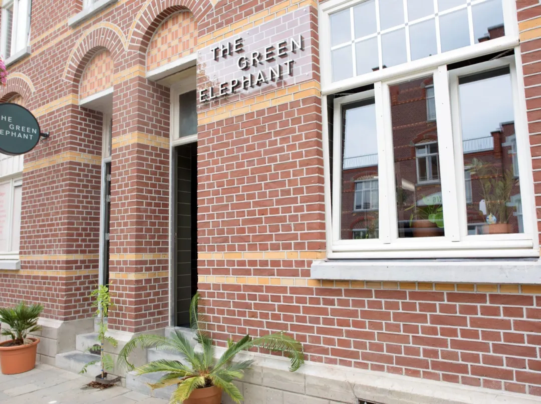 The Green Elephant Hostel & Spa - Limburg