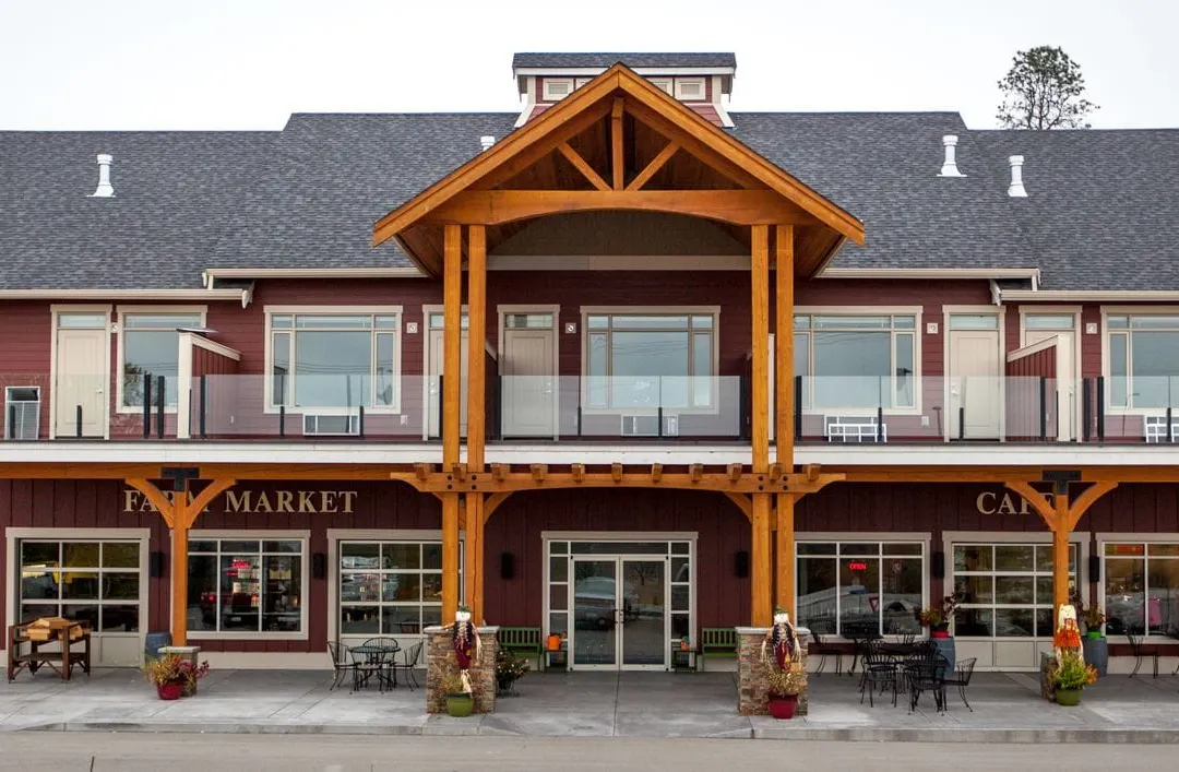 Hillcrest Farm Market B&b - Kelowna