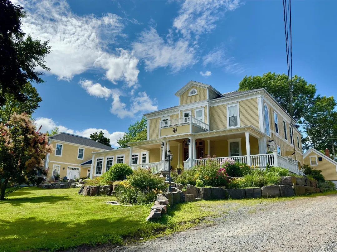 Tattingstone Inn - Wolfville