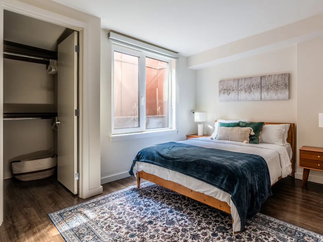 2br Th | Gym, Balcony | Bellevue Parkside M - Kirkland, WA