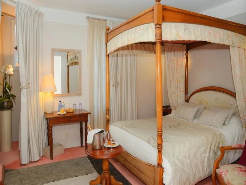 Logis Hôtel Du Dauphin - Orne