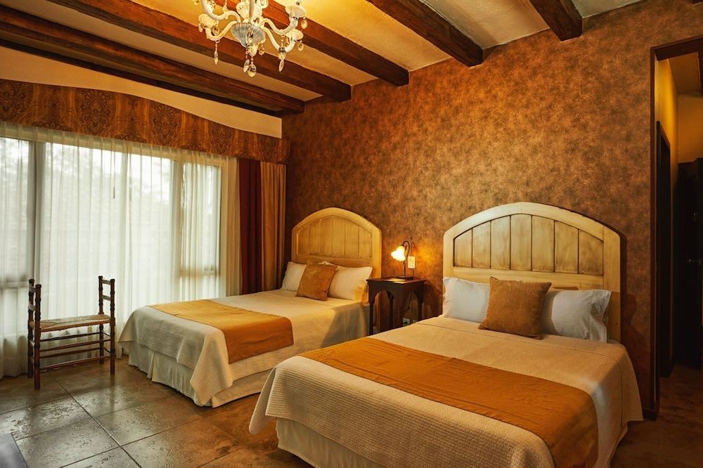 Uzhupud Garden Hotel & Lodge - Cañar