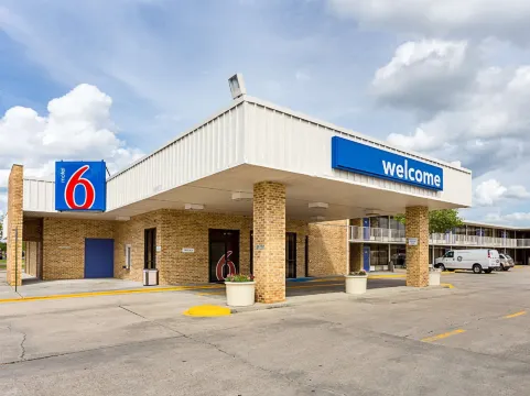 Motel 6 Baton Rouge, La - Southeast - Baton Rouge, LA