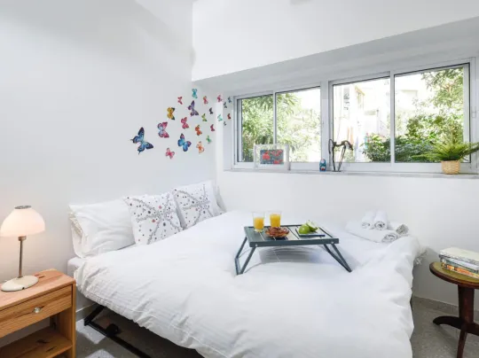 Tranquil Garden Retreat - Tel-Aviv