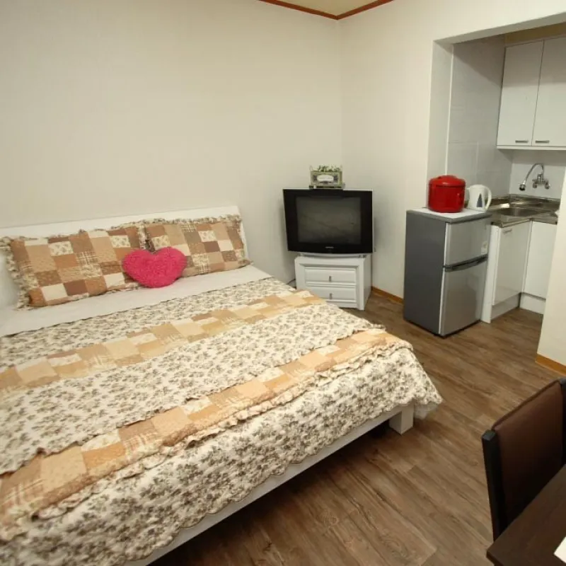Samcheok Pine Scented House Pension - 울진군