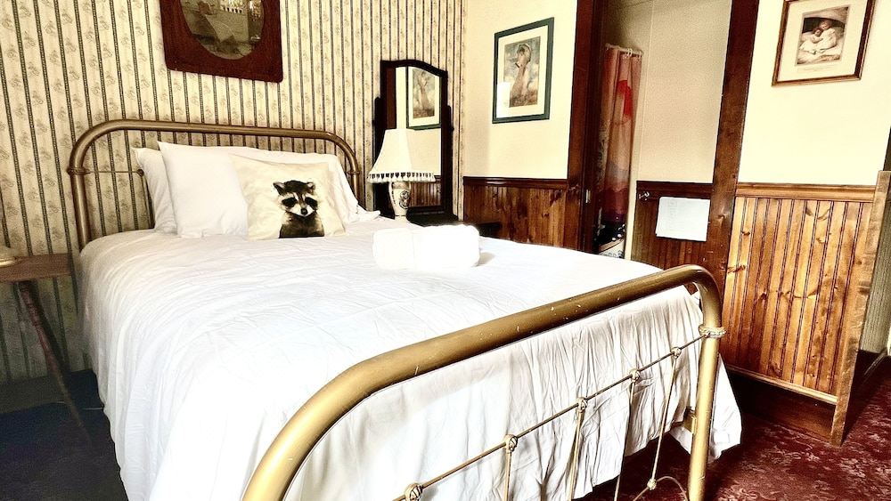 Hotel La More At The Bisbee Inn - Bisbee, AZ