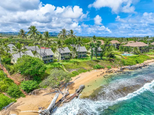Lush Tropical Gardens And Relaxing Lanai - Charming Oceanfront Escape - Kauai, HI