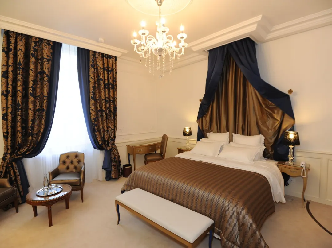 Hôtel Victor Hugo - Pontorson