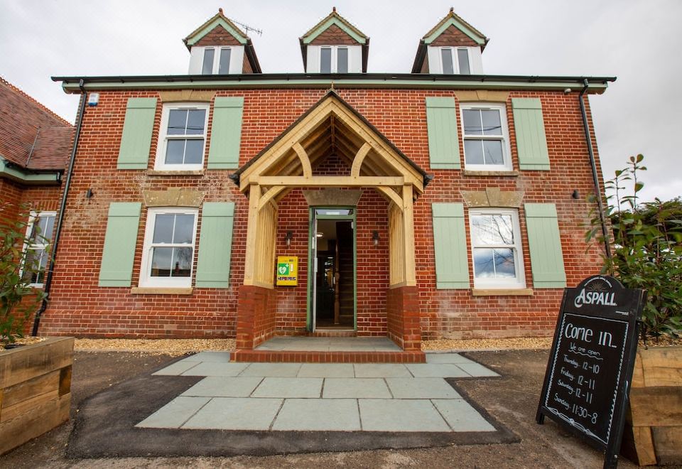 Woodfalls Inn,Woodfalls - Updated Prices & Hotel Reviews 2024 | Trip.com