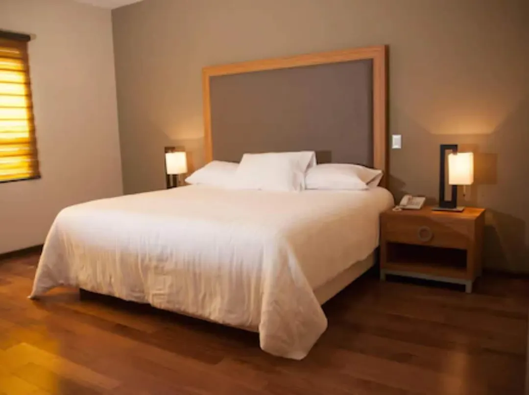 Mbm Red Sun Hotel - Monterrey