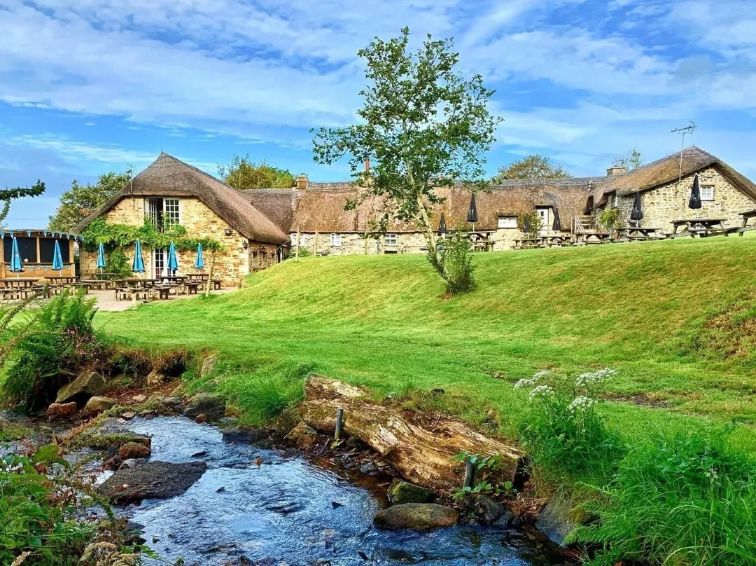 Bearslake Inn - Dartmoor Forest