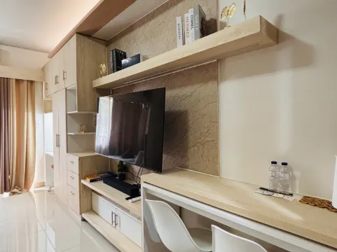 Convenient City Hub With Relaxing Interior - Iloilo City