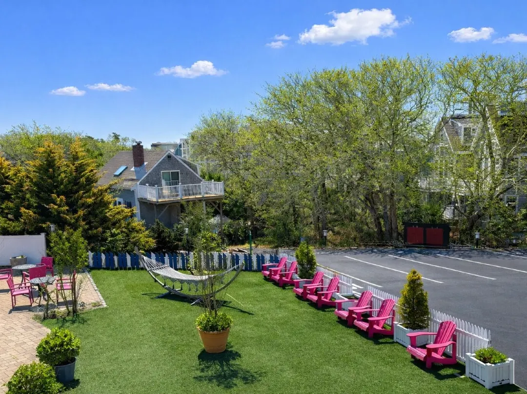 Foxberry Inn - Provincetown, MA