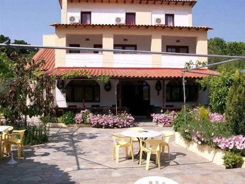 Angela Villa - Skiathos