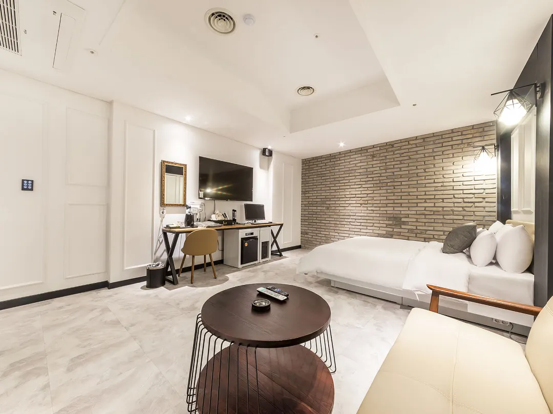 Suwon Johnny B - Cheonan-si