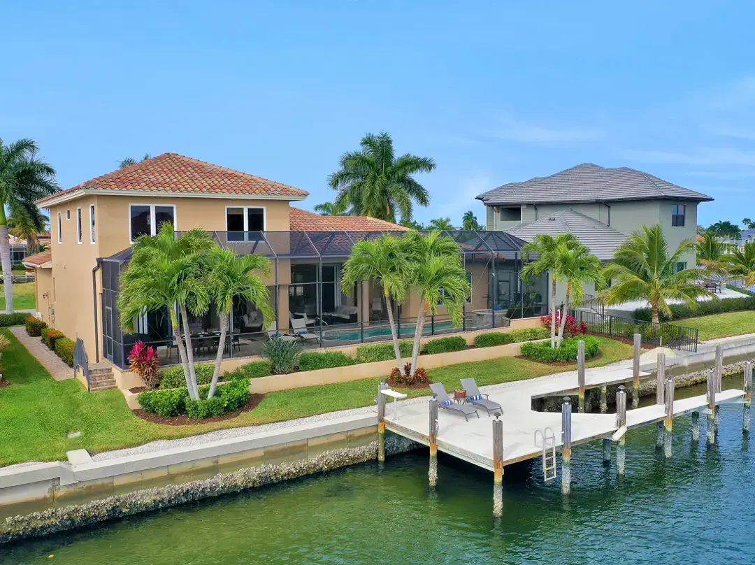 Heated Pool And Private Dock - Elegant Waterfront Escape - Marco Island